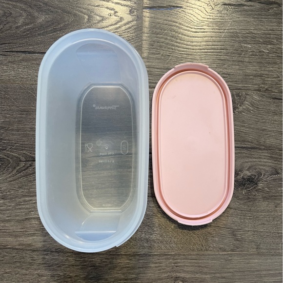 Tupperware | Kitchen | Vintage Tupperware Light Pink Lid Clear ...